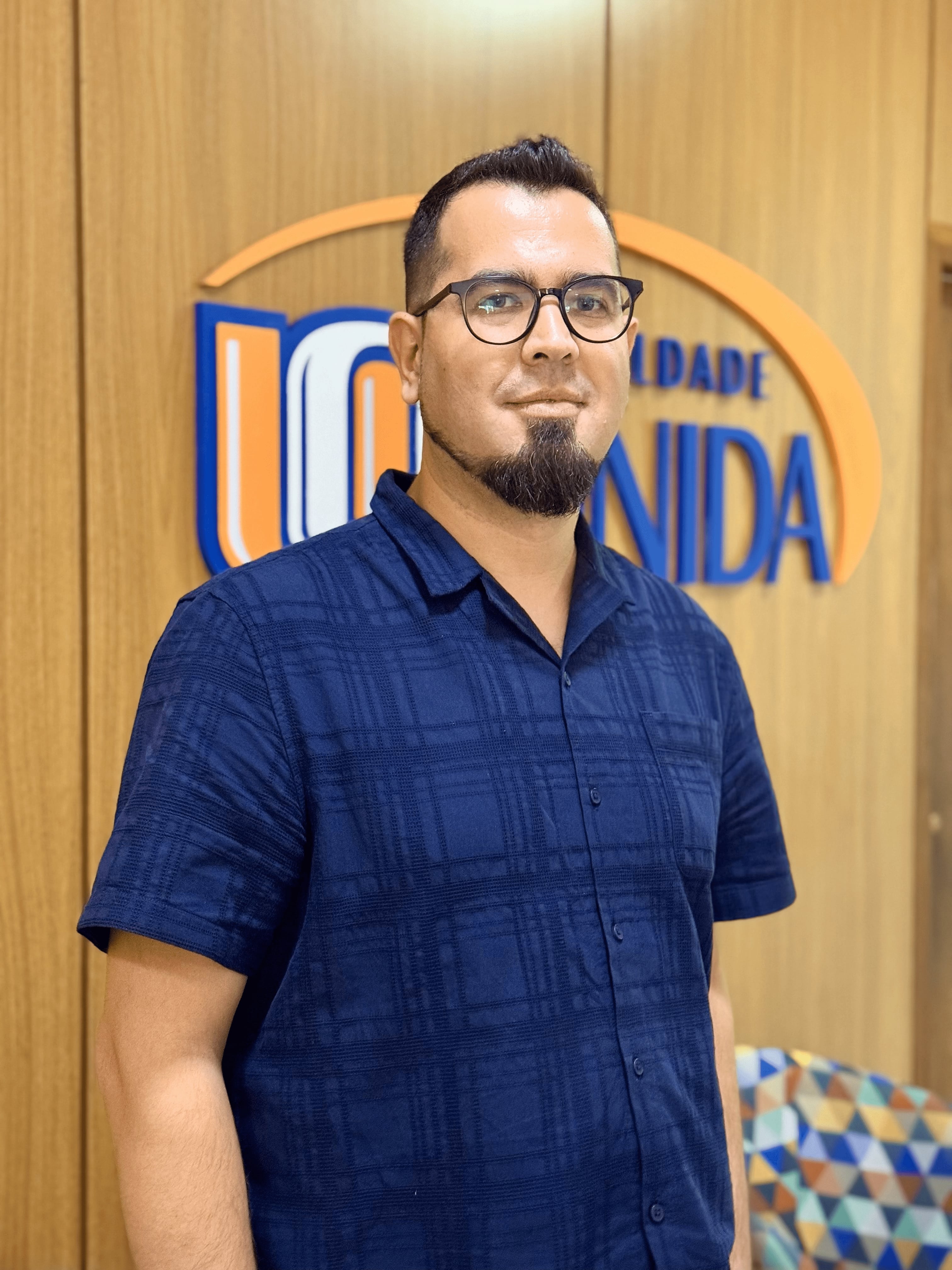 Dr. Silas Klein Cardoso - Faculdade Unida de Vitória